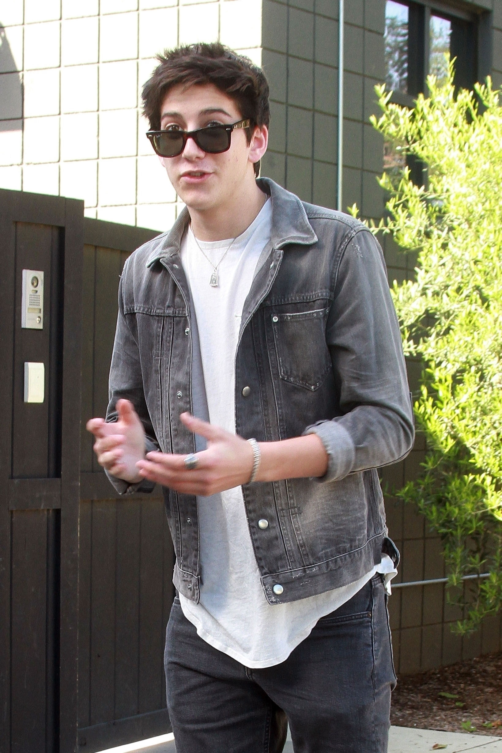 Nov 30 | Heading into studio for DWTS Tour - milomanheimcom 004 - Milo ...