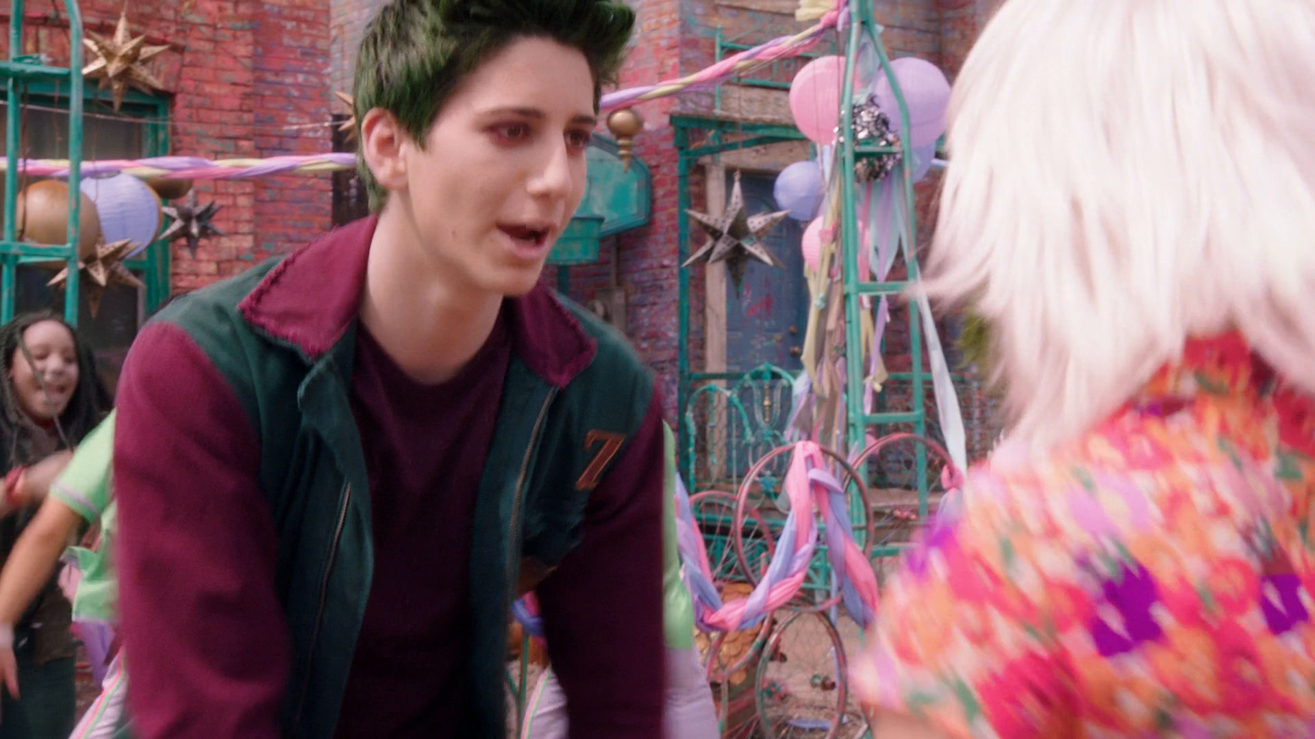 Screen Captures - milomanheimcom 2392 - Milo Manheim Mania — Photo Gallery